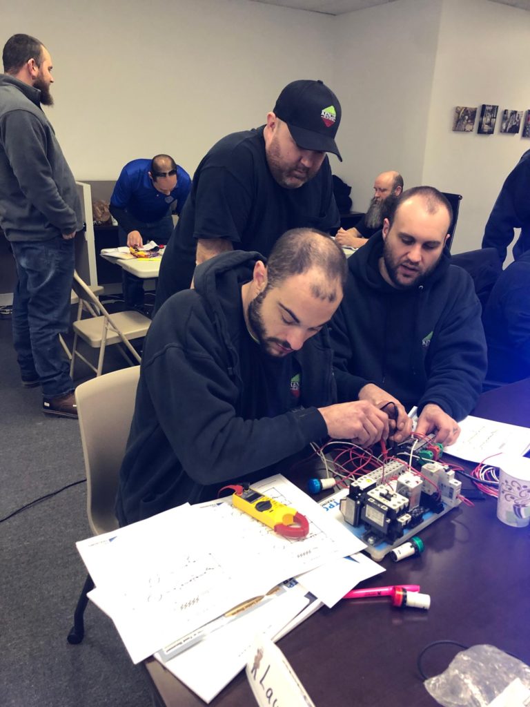 What Makes a Good Elevator Mechanic? - Elevator Installation ...